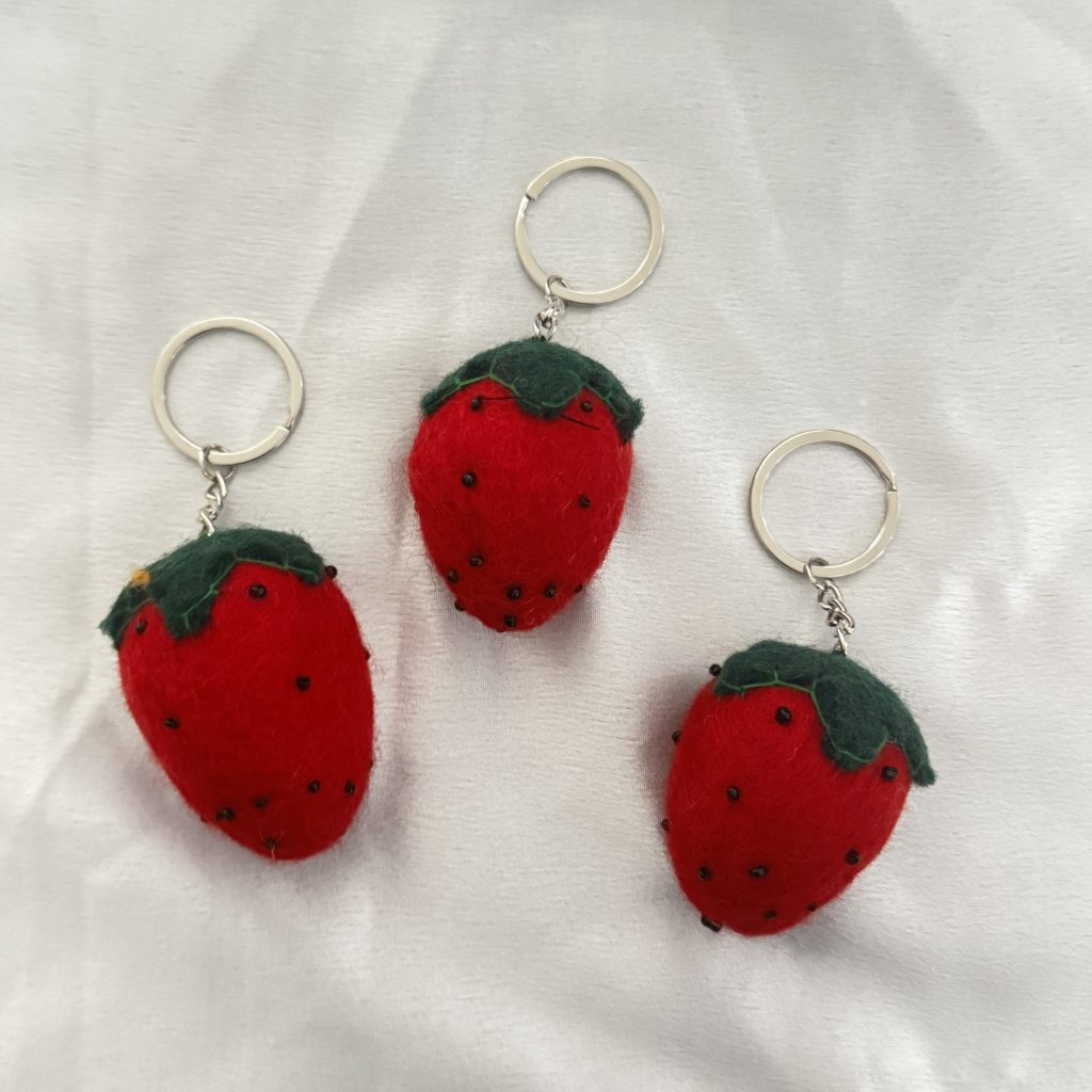 Stylish and Unique Strawberry Design Felt Keychain | Pashmina Queen and ...